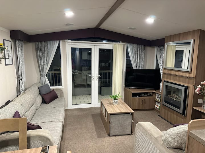 Homely Caravan Blackpool - West Minster - Blackpool