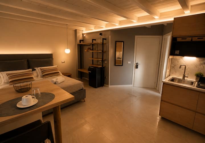 Es Apartment  Specchio Del Garda - Rovereto