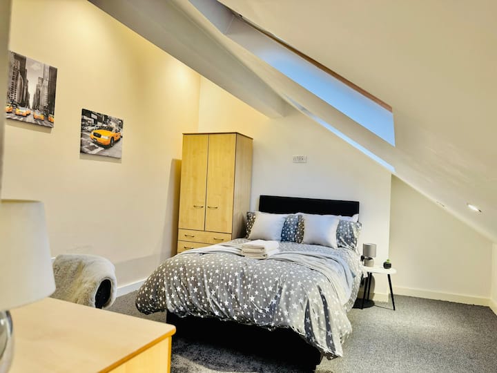 Quarto Com Espaço De Trabalho - Birkenhead