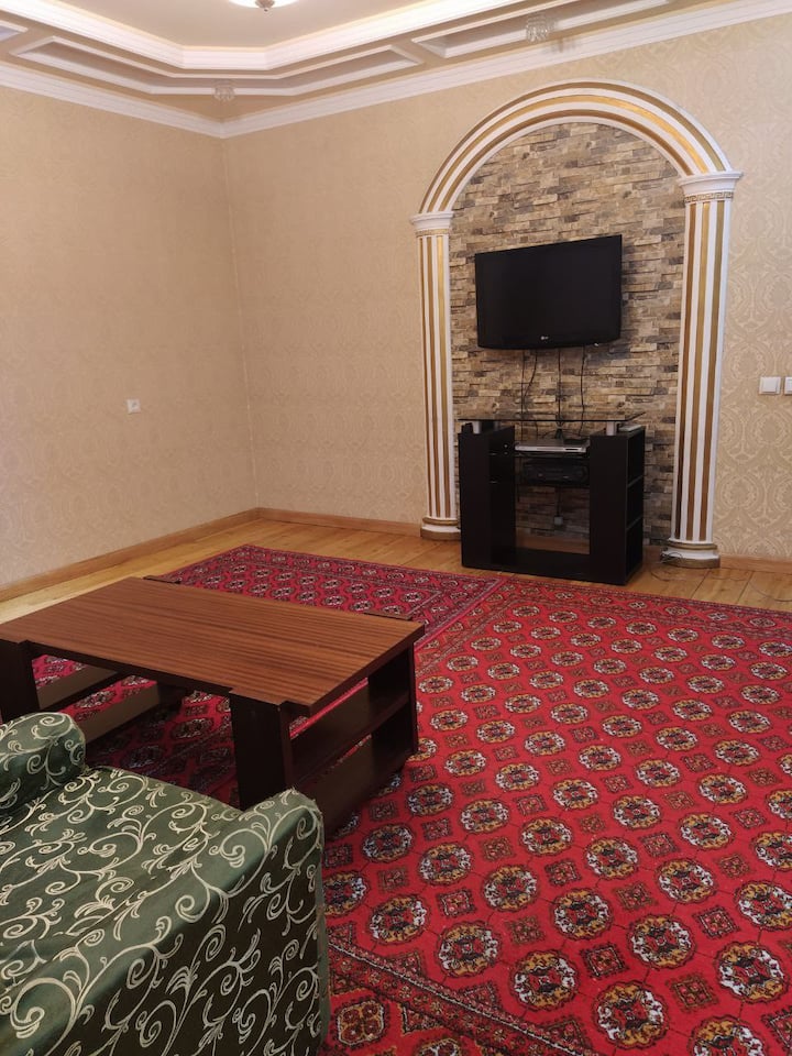 Roomy Flat Near National Univ - Tashkent