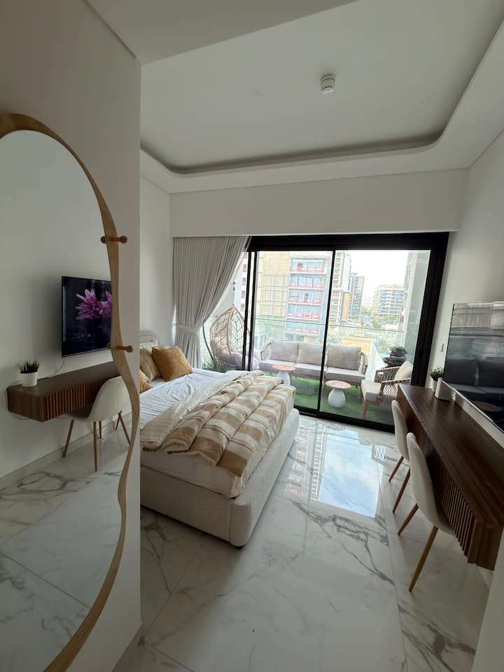 Entire Smart Home, Pool & Gym, Downtown 10 Mins - Dubaï