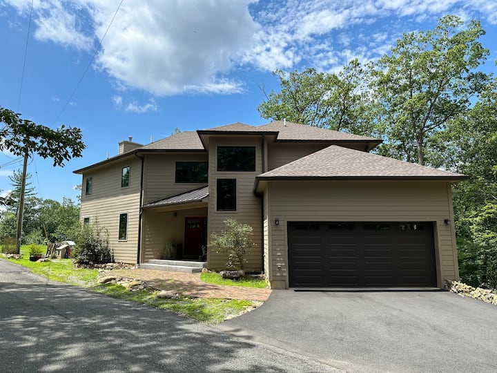 New Home Private Lake With Views - Rockaway, NJ