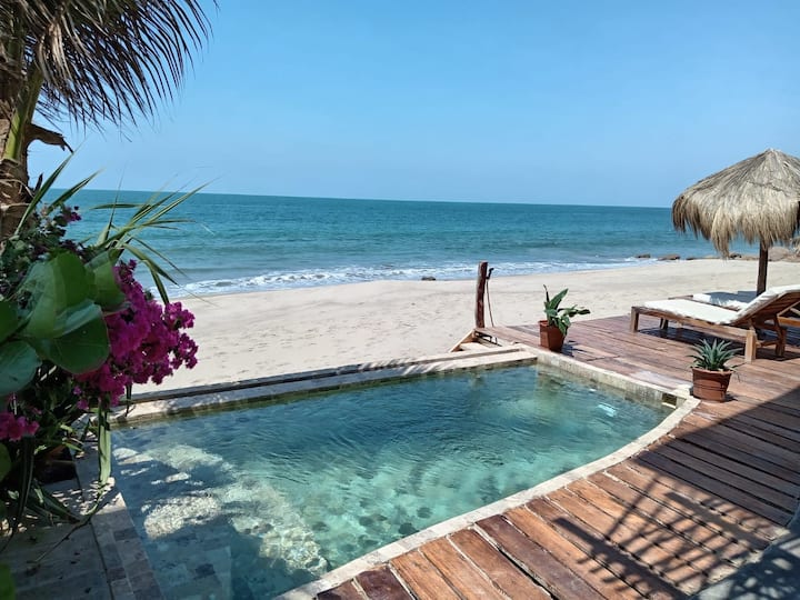 Casa Killa Canoas De Punta Sal A/c En 4 Cuartos - Peru