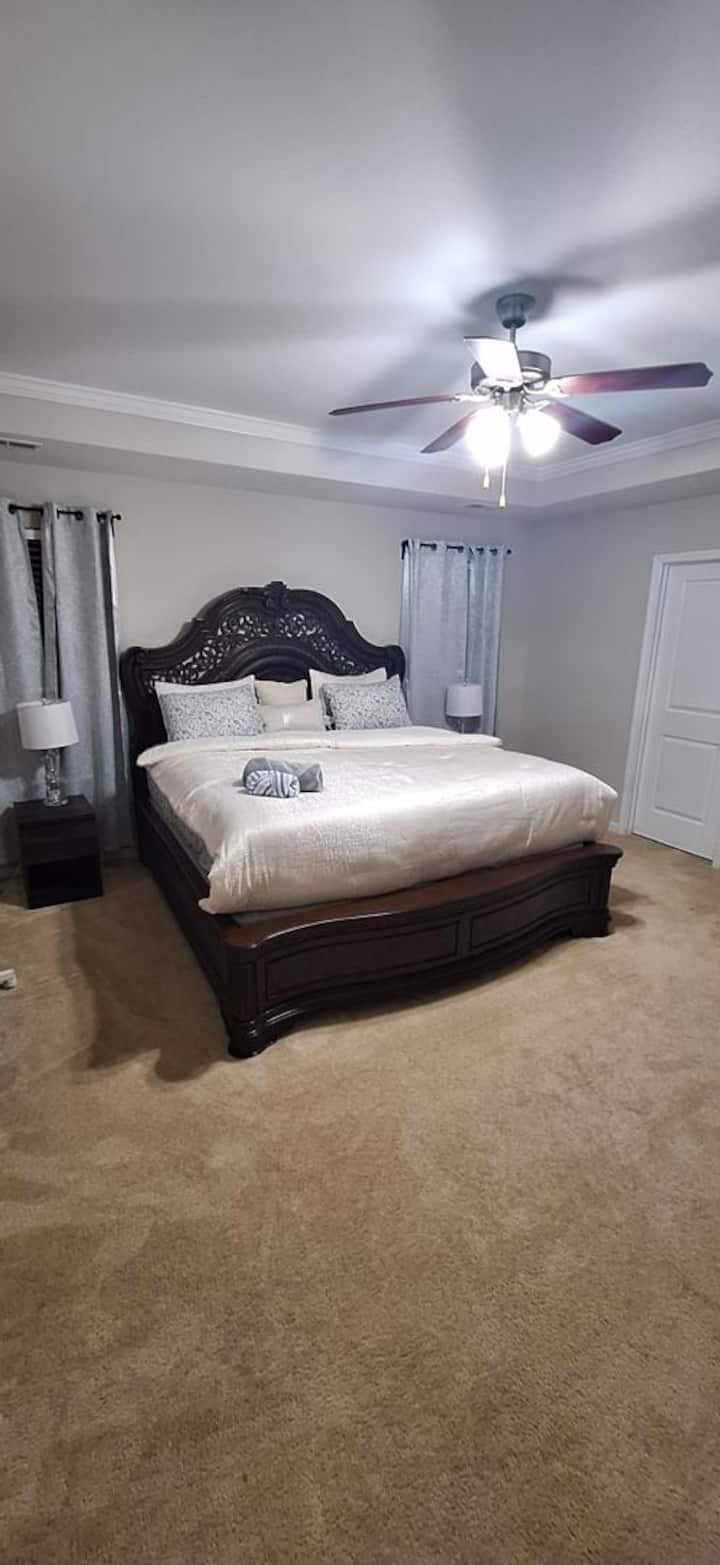 Private Master Bedroom In House. - Lake Wylie, SC