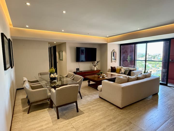 Contemporáneo Depto. Amplio Balcón Zona Americana - Guadalajara, Jalisco, Mexique