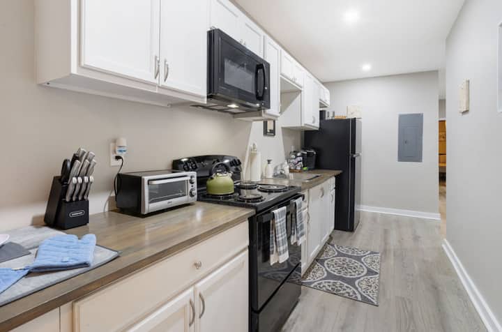 Cozy, 2 Bedroom, Near Hospitals, Downtown And Uab - Birmingham, AL