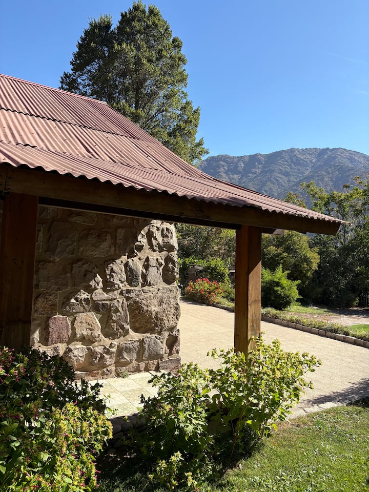 Presidential Andes Bungalow/ Chalet De Piedra 1920 - San José de Maipo
