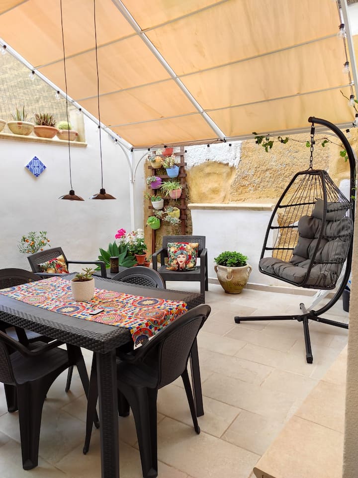 Giove Casa Vacanza Agrigento. Centro Città - Porto Empedocle