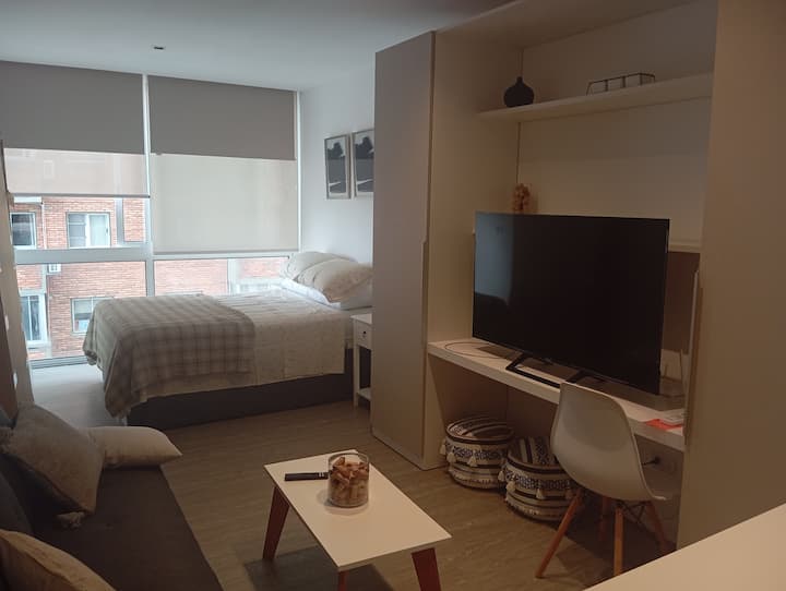 Moderno Apartamento, Céntrico Y Sobre La Rambla. - Montevideo