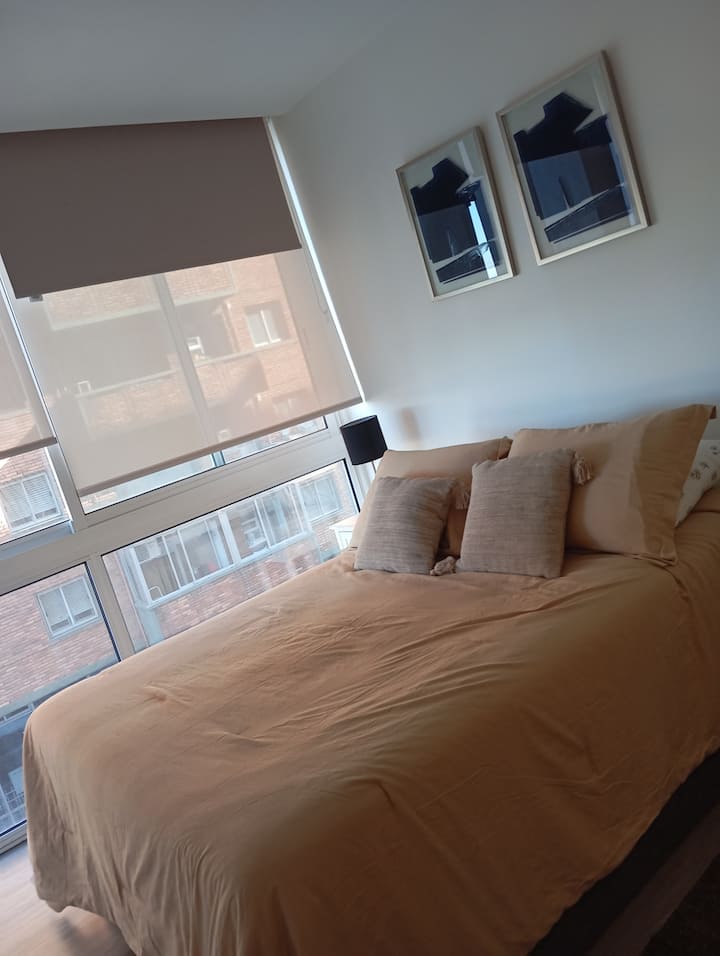 Moderno Apartamento, Céntrico Y Sobre La Rambla. - Montevideo