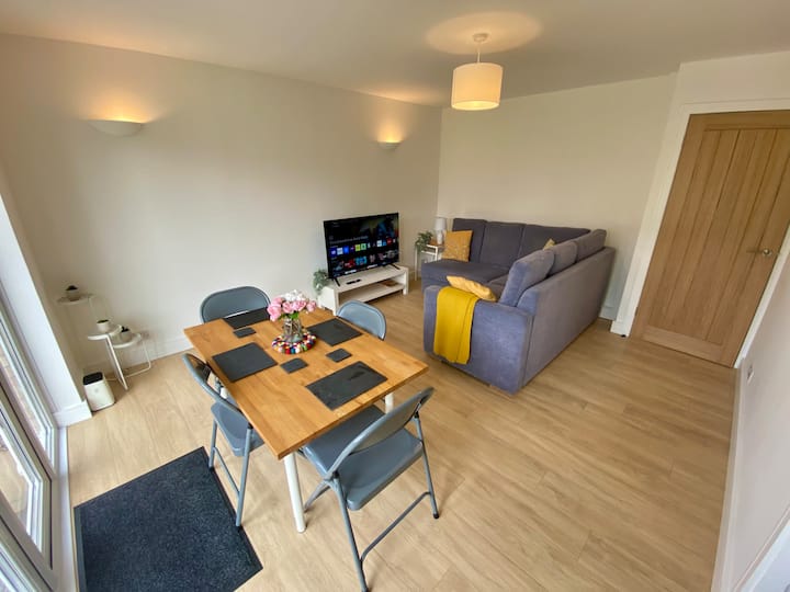 Modern Bungalow – Family Friendly & Eco-conscious - Southport