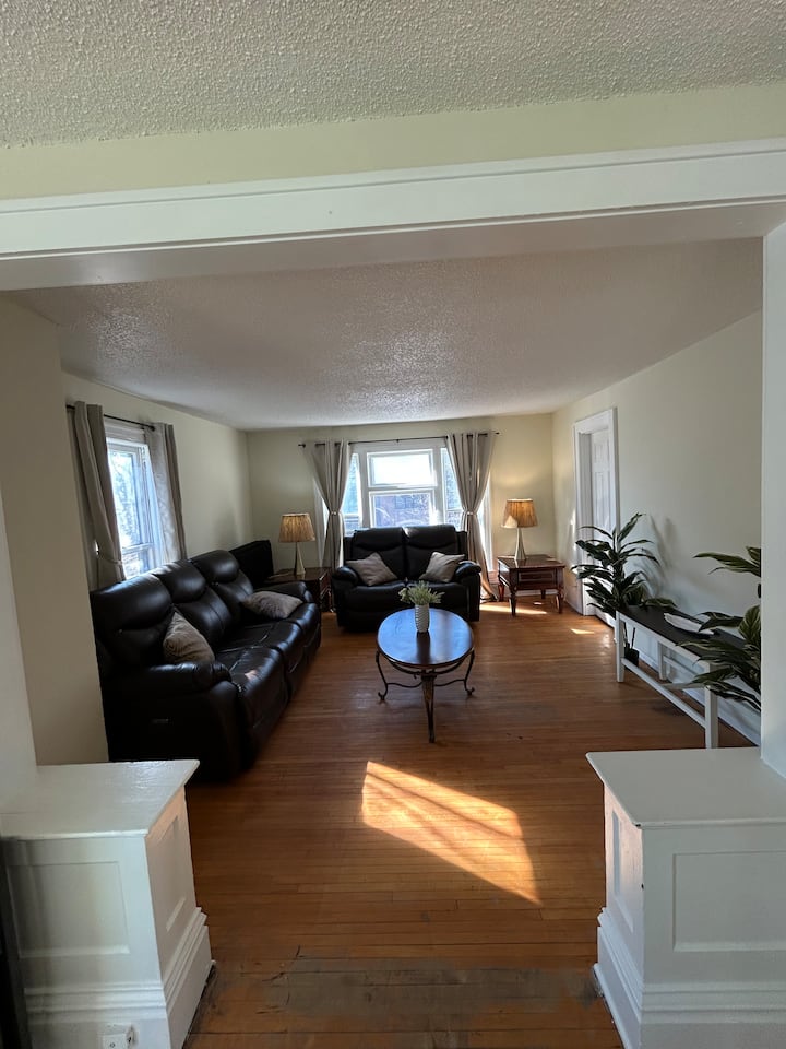 Phillips Apartment - Minneapolis, MN