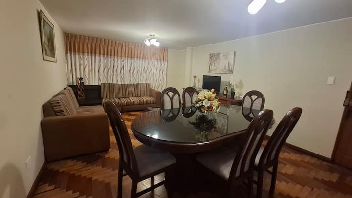 Confortable Y En El Centro De La Ciudad - Tacna