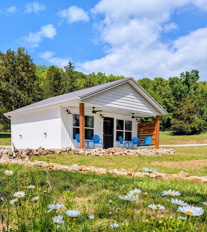 5 Charles Farms Cabin #1 - New! - Hawn State Park, New Offenburg