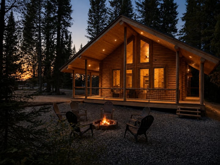 Wrangler’s Retreat | 7 Mi To Ynp | Private Pond - West Yellowstone, MT