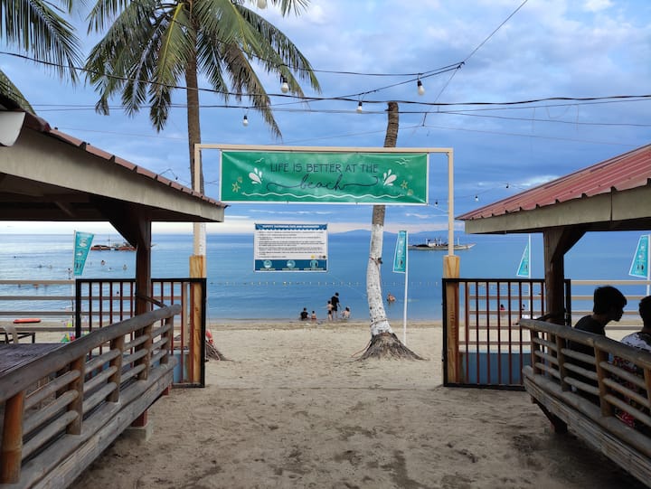 Laiya Bamboo House 10 Pax - 3 Rooms - Laiya