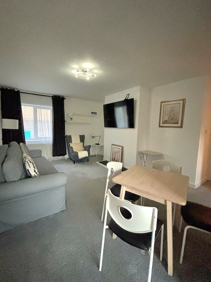 Stephens Green 2 Bed + 2 Bath - Dublin