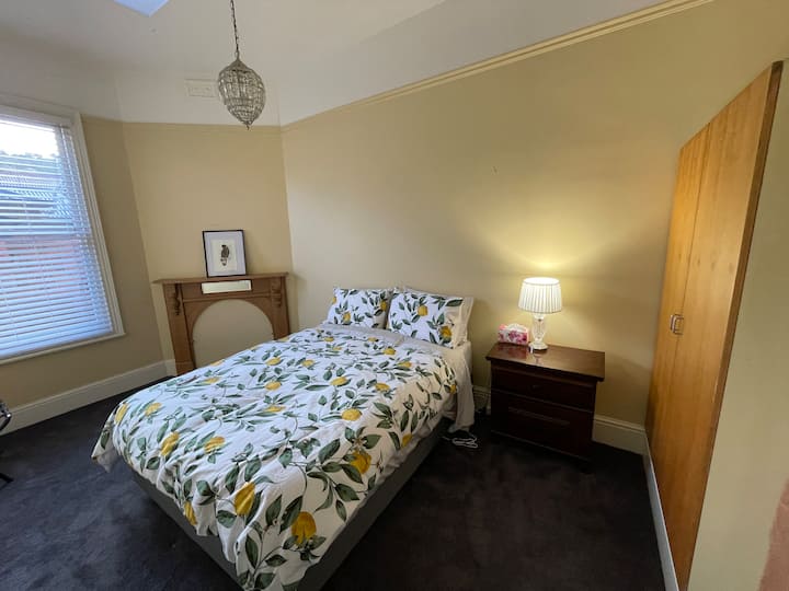 Parrot Room - Hobart