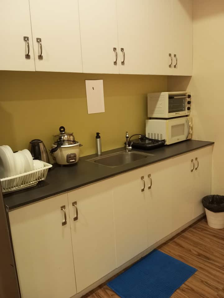 6-7 Pax, Kitchen, Tb, Wi-fi Tv In Kamuning Qc - Marikina