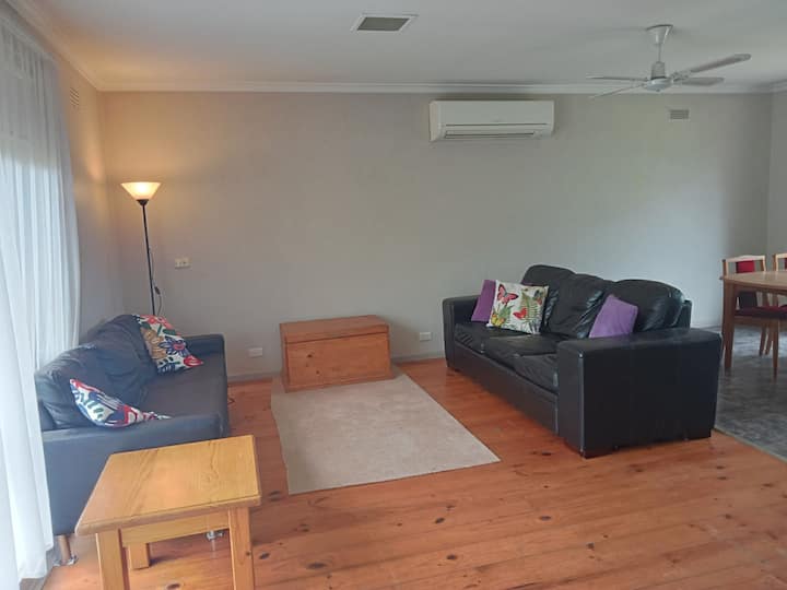Entire House, Close Cbd - Warrnambool