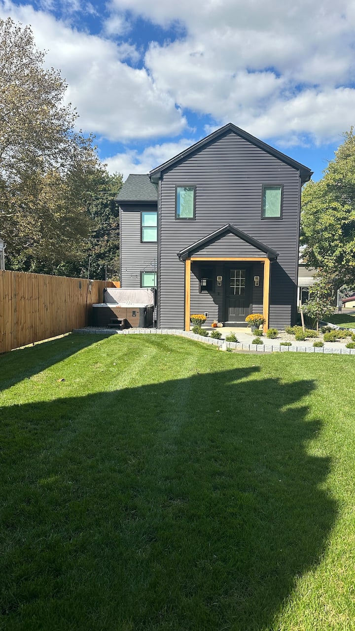 Modern Amish Country Retreat W/ Hot Tub. - Lititz, PA