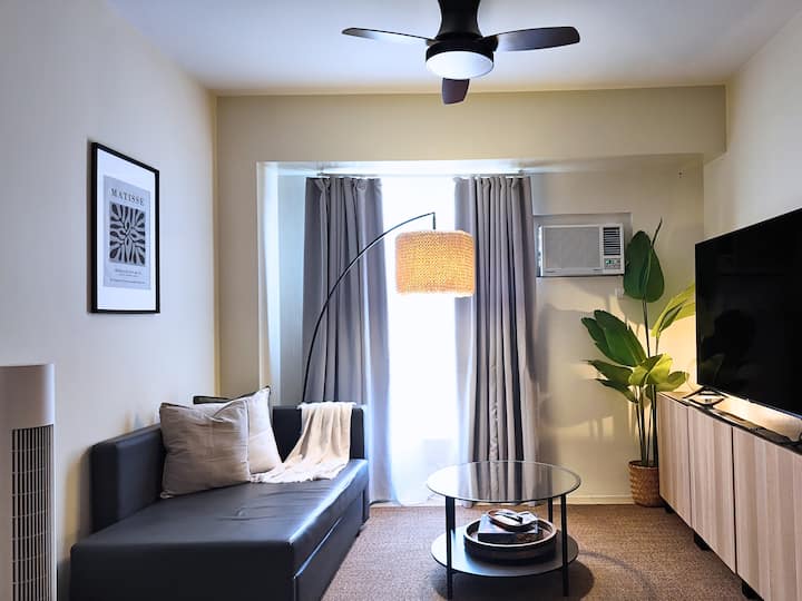 2br For Families & Groups | Near Sm Sucat | By Scs - Philippines