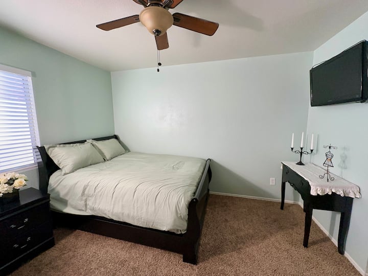 Tranquil Home In Foxfire Ranch - Victorville, CA