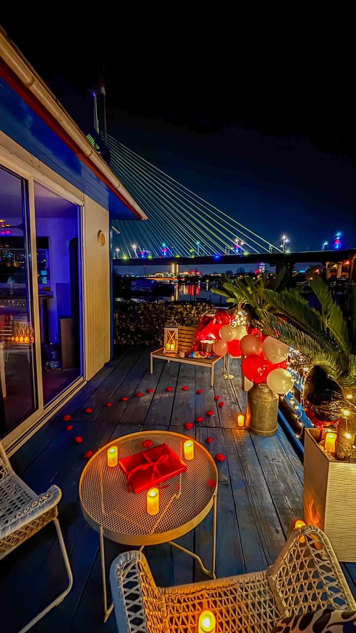 Oh, Mon Bateau ! No Running Water, Bez Tekuce Vode - Belgrado