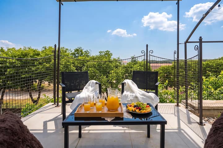 Apt Alice - Lovely Terrace & Garage - Pula