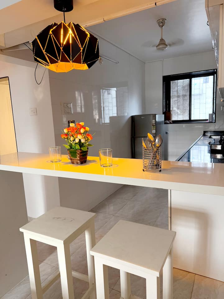 Cozy 2bhk Fully Furnished House - 푸네