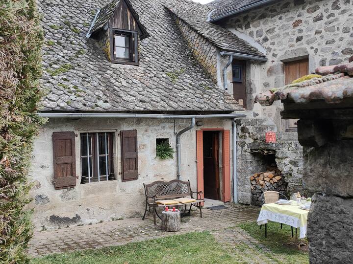 P'tit Gîte Dans Le Cantal - Département Cantal