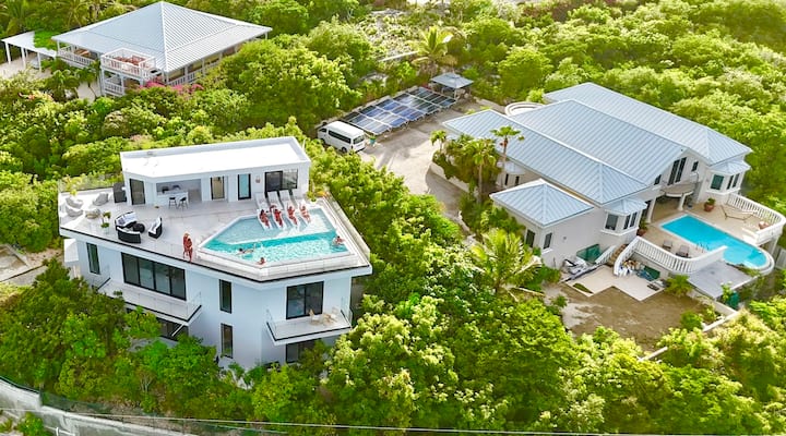 Aqualaravilla & Paradiseonevilla Suites - Bahamas