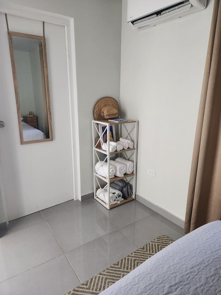 Rest Stop Retreat Apartment – Peaceful & Central - Aruba