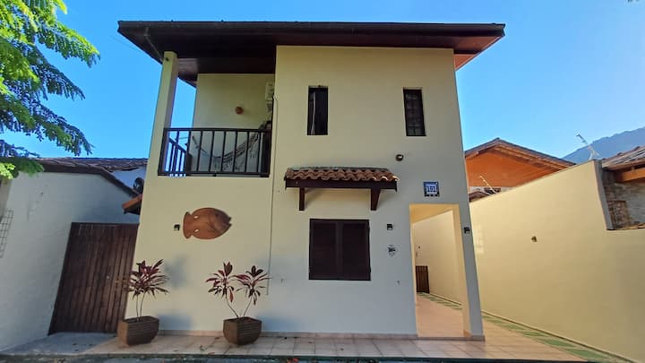 Casa Com 4 Suítes A 300m Da Praia. - Ilhabela