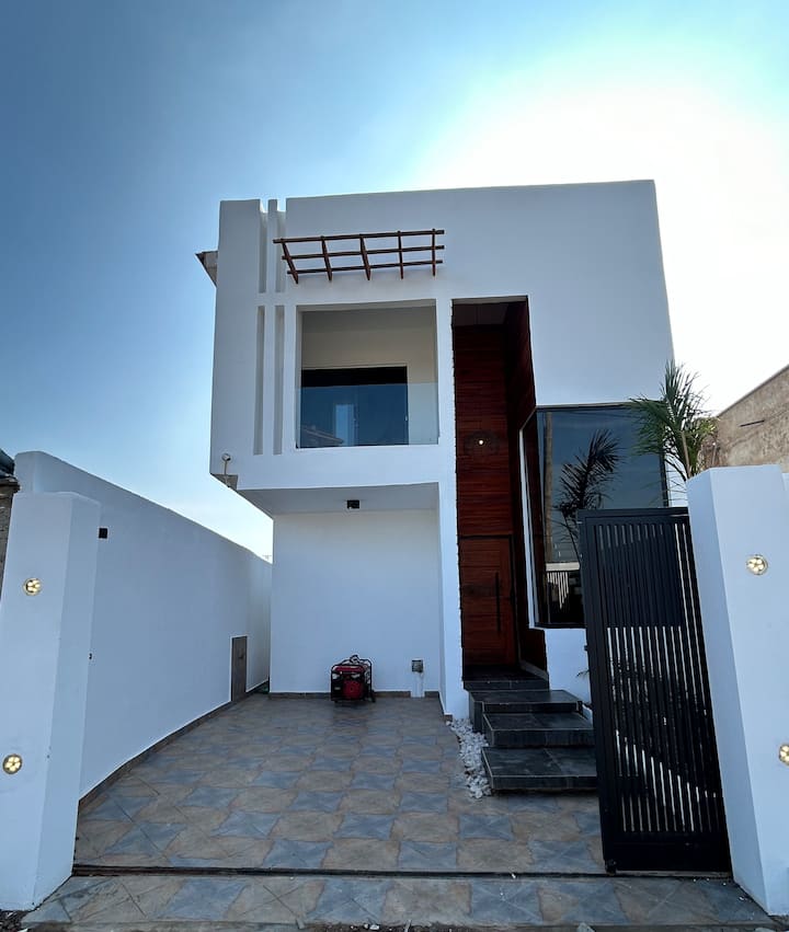 3bedroom Villa With A Pool - Accra