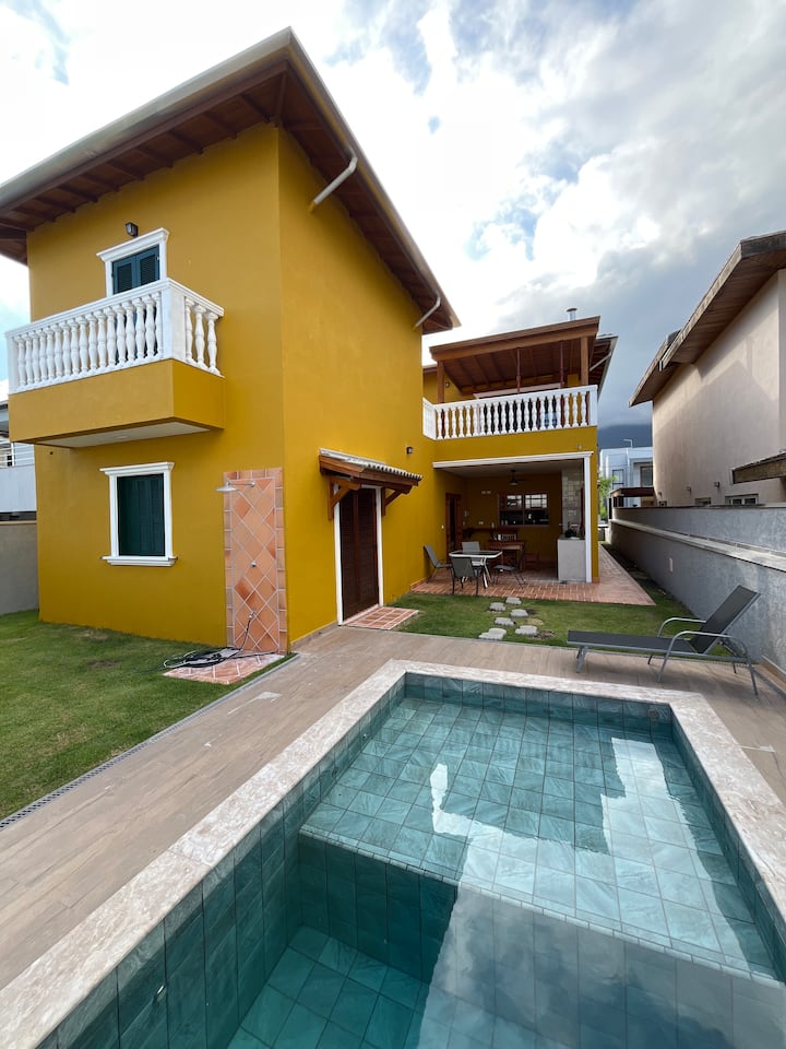 Casa Praia Ateliê D Uma Artista - Caraguatatuba