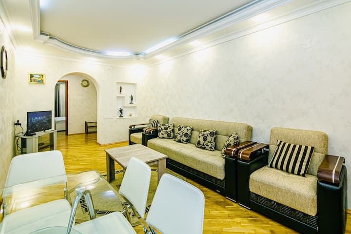 Theatre Apartment - Baku
