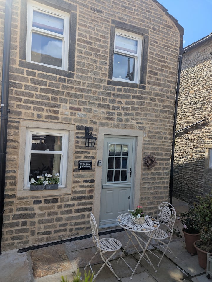 The Little Washhouse - Cononley