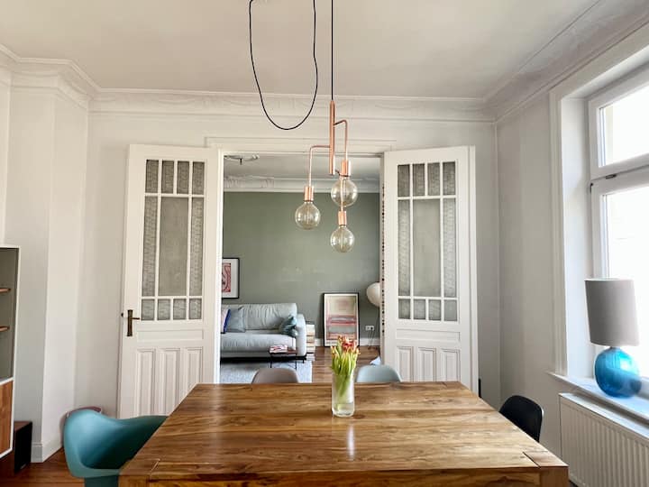 Schöner 3 Zimmer Altbau - Hamburg