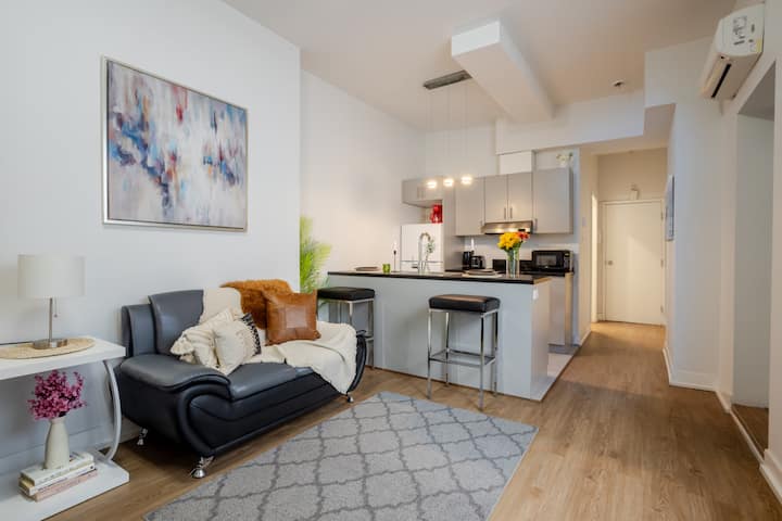 Downtown Retreat, 4-min Walk To Metro - Montreal