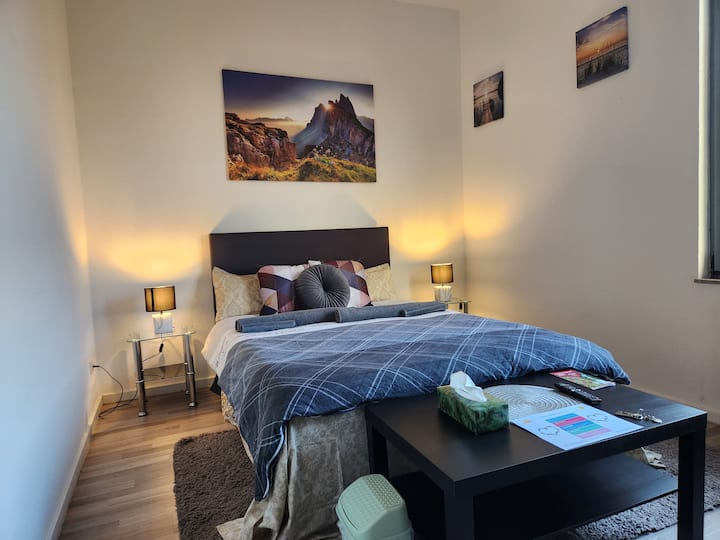 Modern And Comfortable Room - Dresden