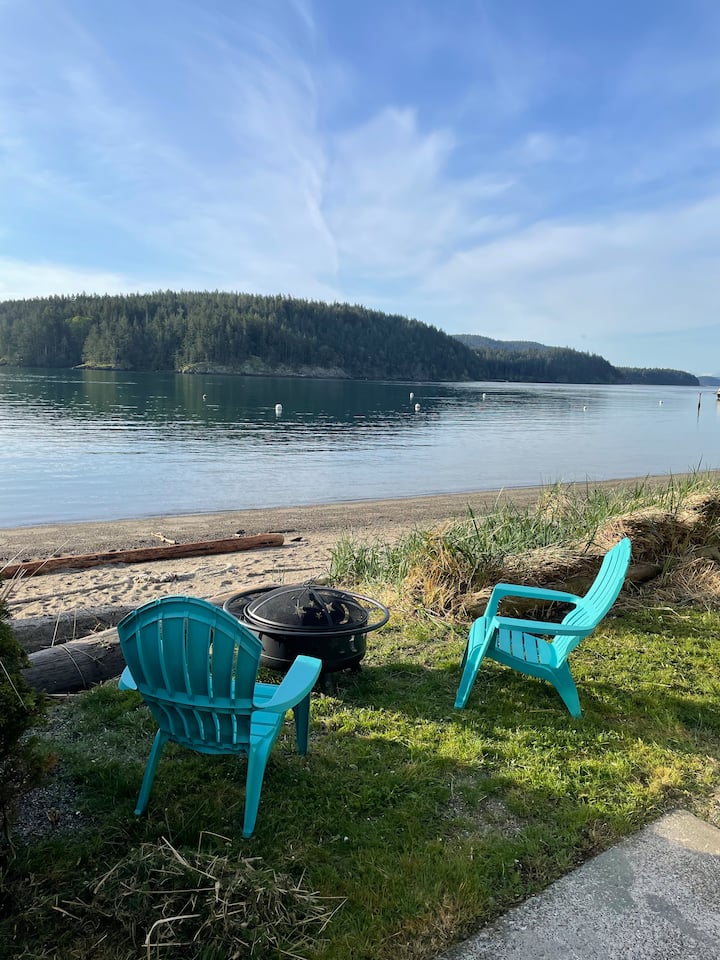 Obstruction Pass Beach Cabins #2-newly Renovated - Orcas Island, WA