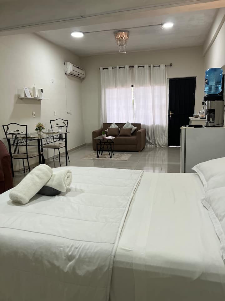 Suite Amplia Y Luminosa Con Wifi Aeropuerto 10 Min - Paraguay