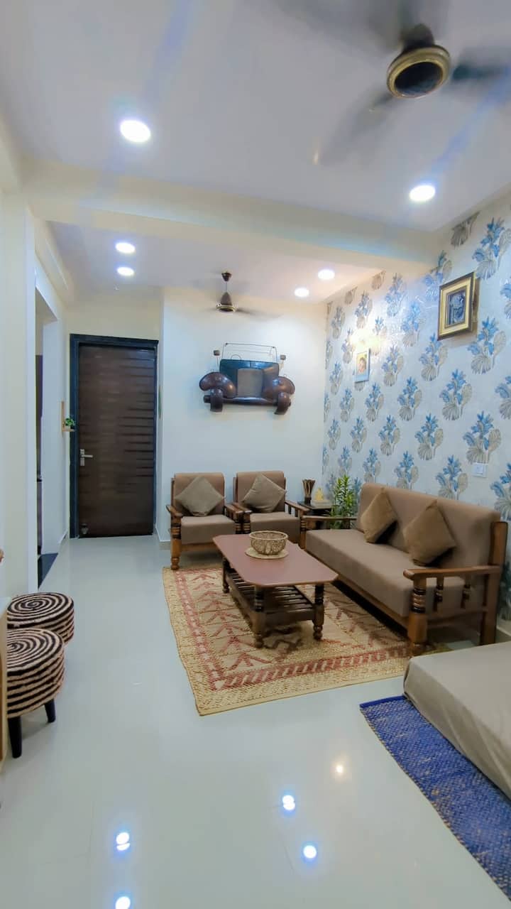 Kridha Vrinda Villa : Near Prem Mandir - Vrindavan