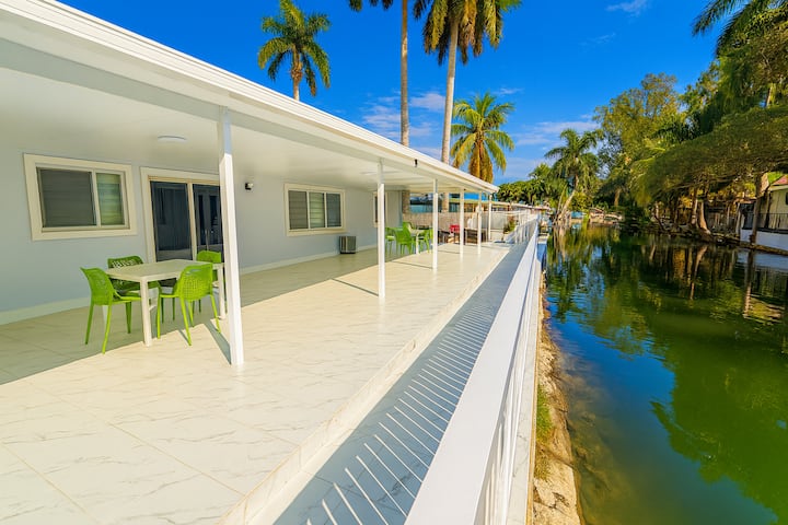 2 Min To Mia Airport | Sleeps 10 | Free Parking X6 - Miami
