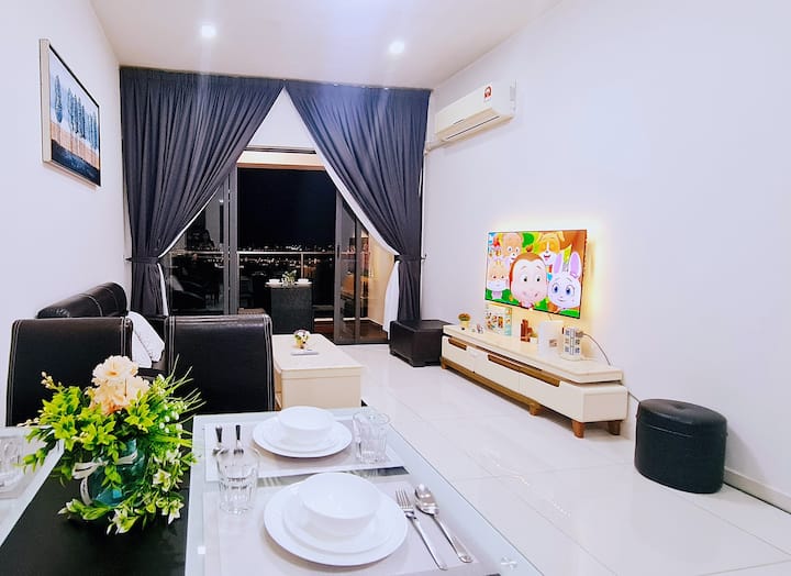 2-9pax 3b3r Seaview Sunset Suite/dangabay/legoland - Johor Bahru