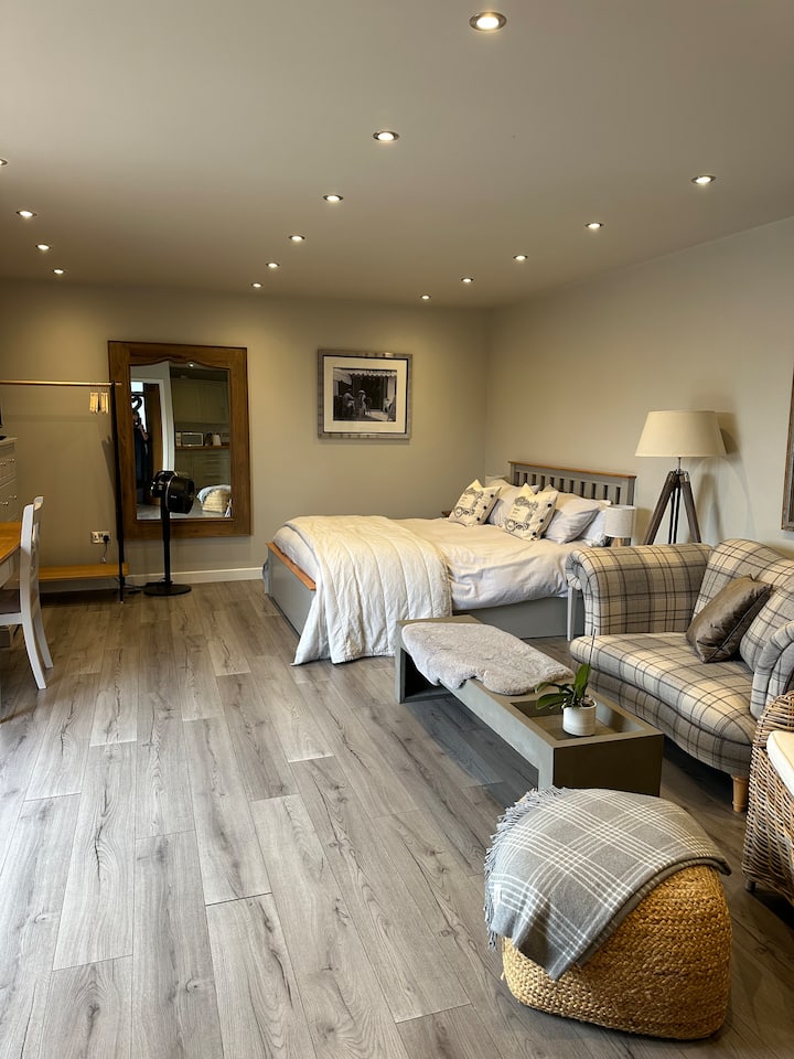 The Cabin - Mudeford