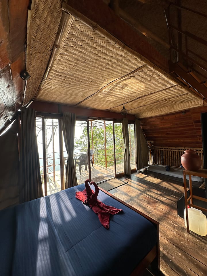 Nakshatra - A Private Bamboo Cottage Inside Woods - Kuttikkanam