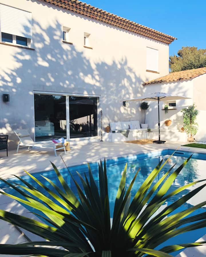 Grande Villa Ste-maxime Au Calme Piscine Et Jardin - Sainte-Maxime