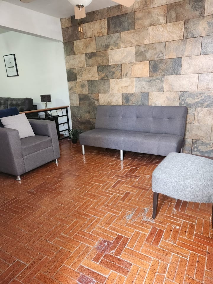 Casa Amplia En Monterrey - Monterrey